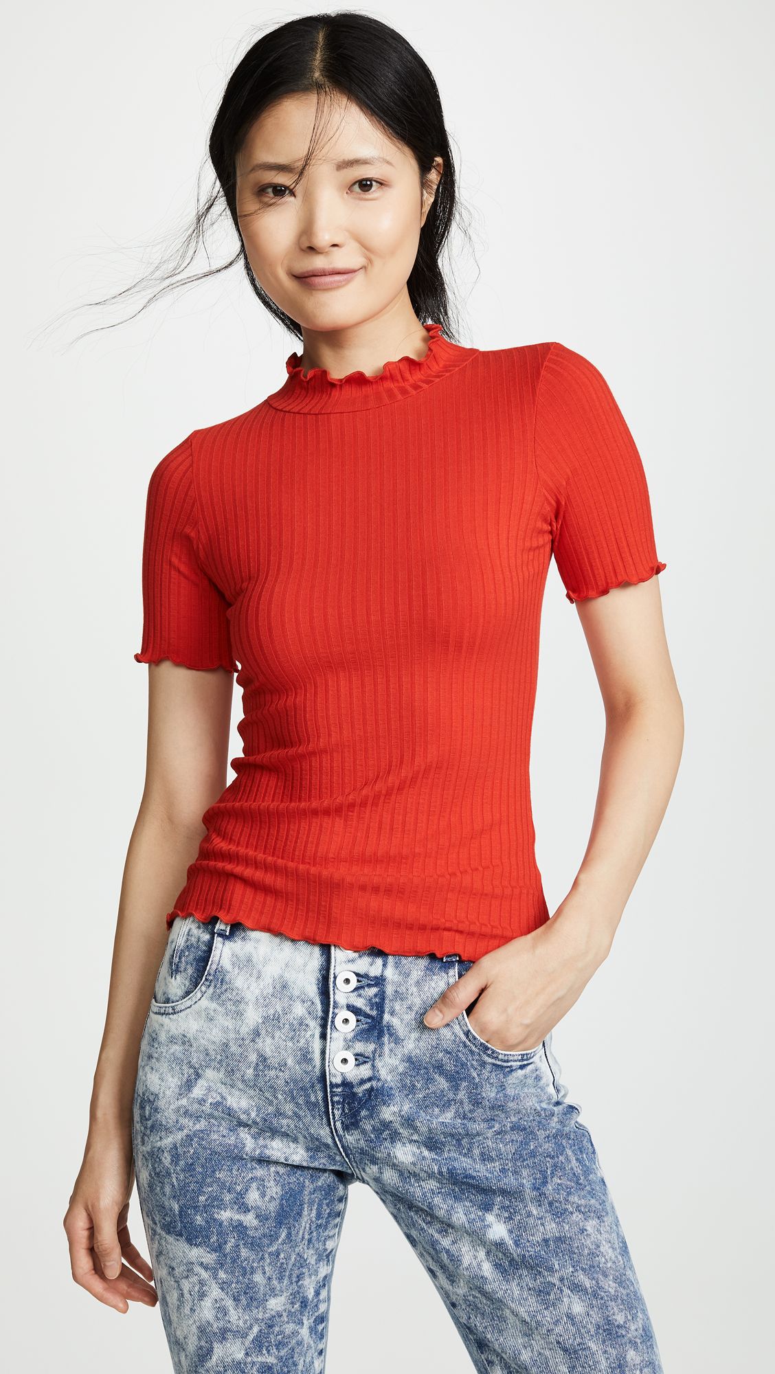 11 Amusement Park Outfits That Are Comfortable Too | Who What Wear