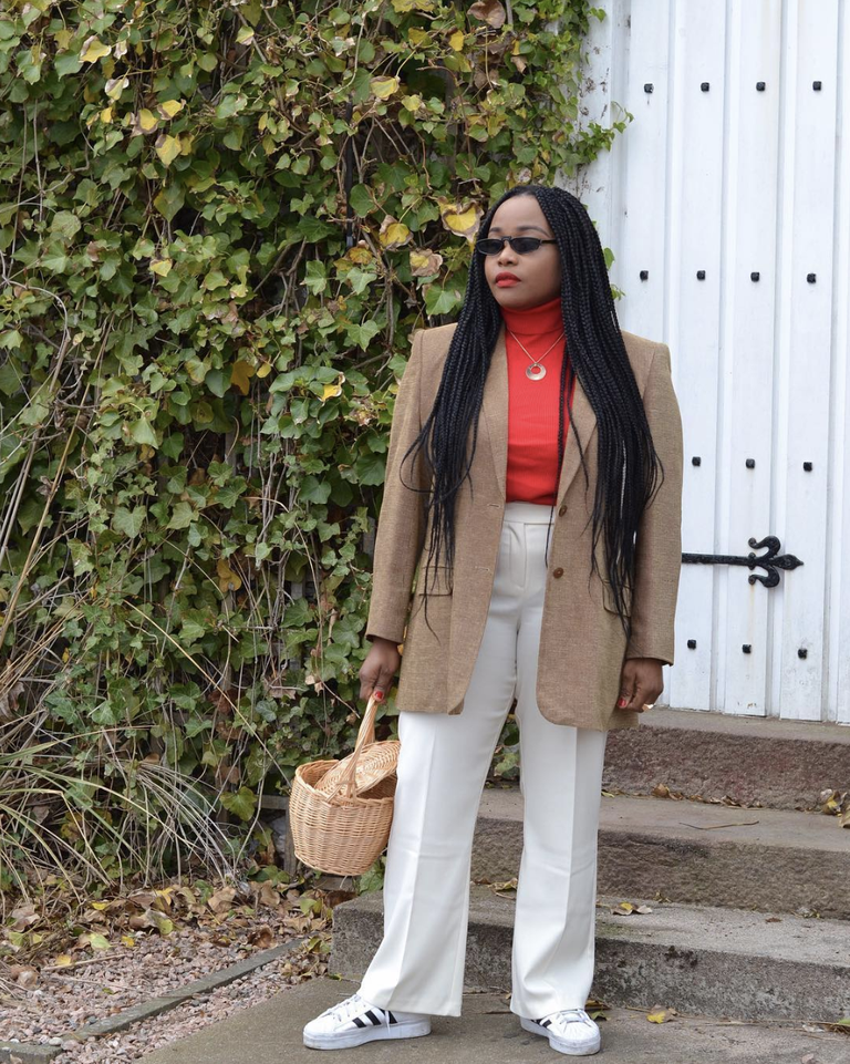 7 Colors That Always Go With Red | Who What Wear