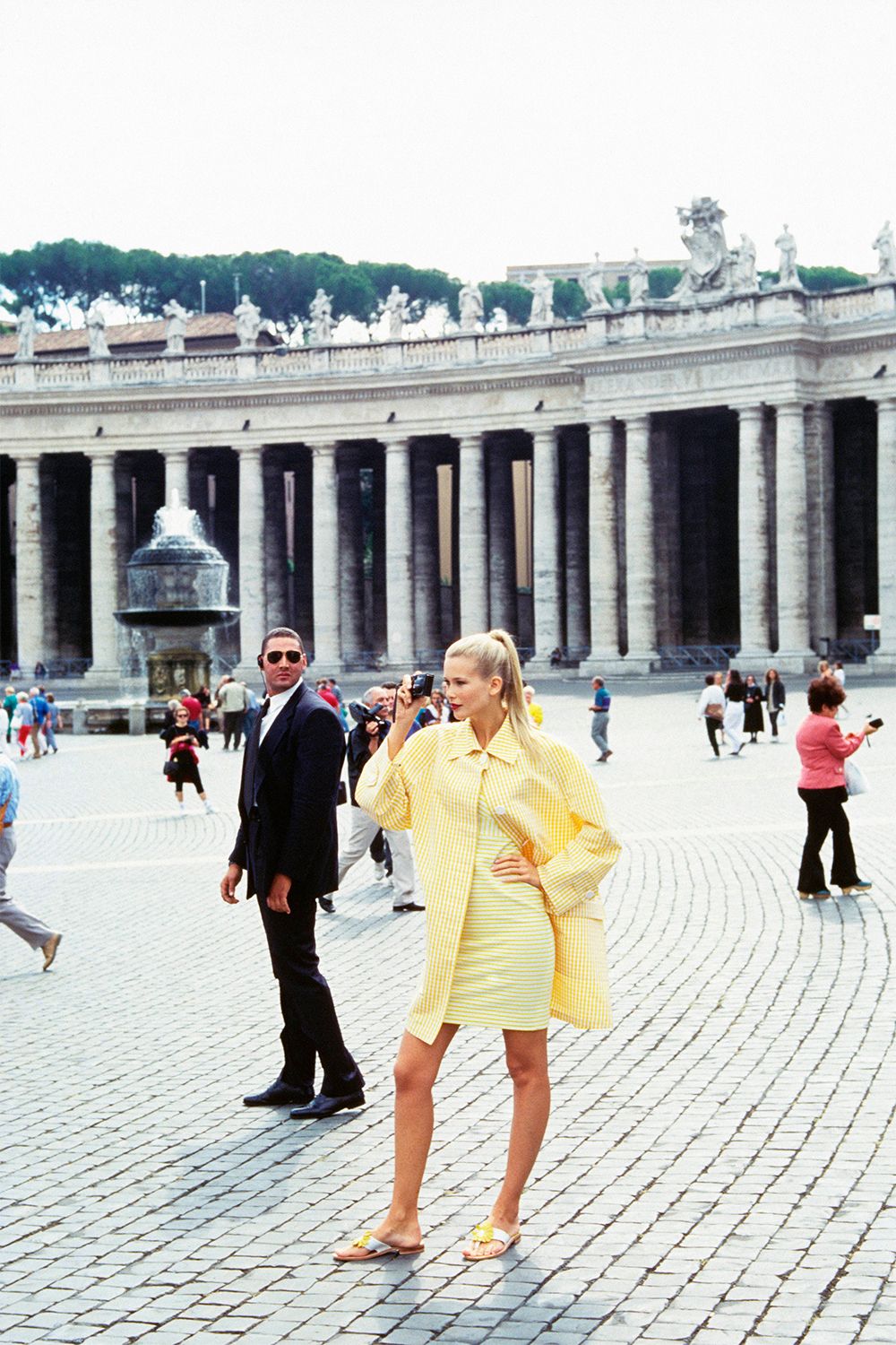 How to Get '90s Italian Summer Style in 5 Outfits | Who What Wear