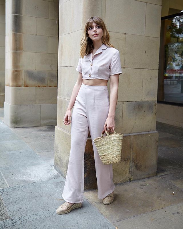 15 Monochrome Summer Outfits That Are Anything But Boring | Who What Wear