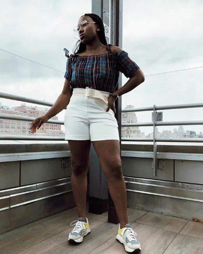 10 Dog-Walking Outfits That Are Also Stylish | Who What Wear