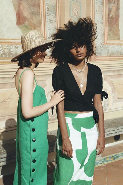 Green Outfits Are Trending, So Here's How to Wear Green Now | Who What ...