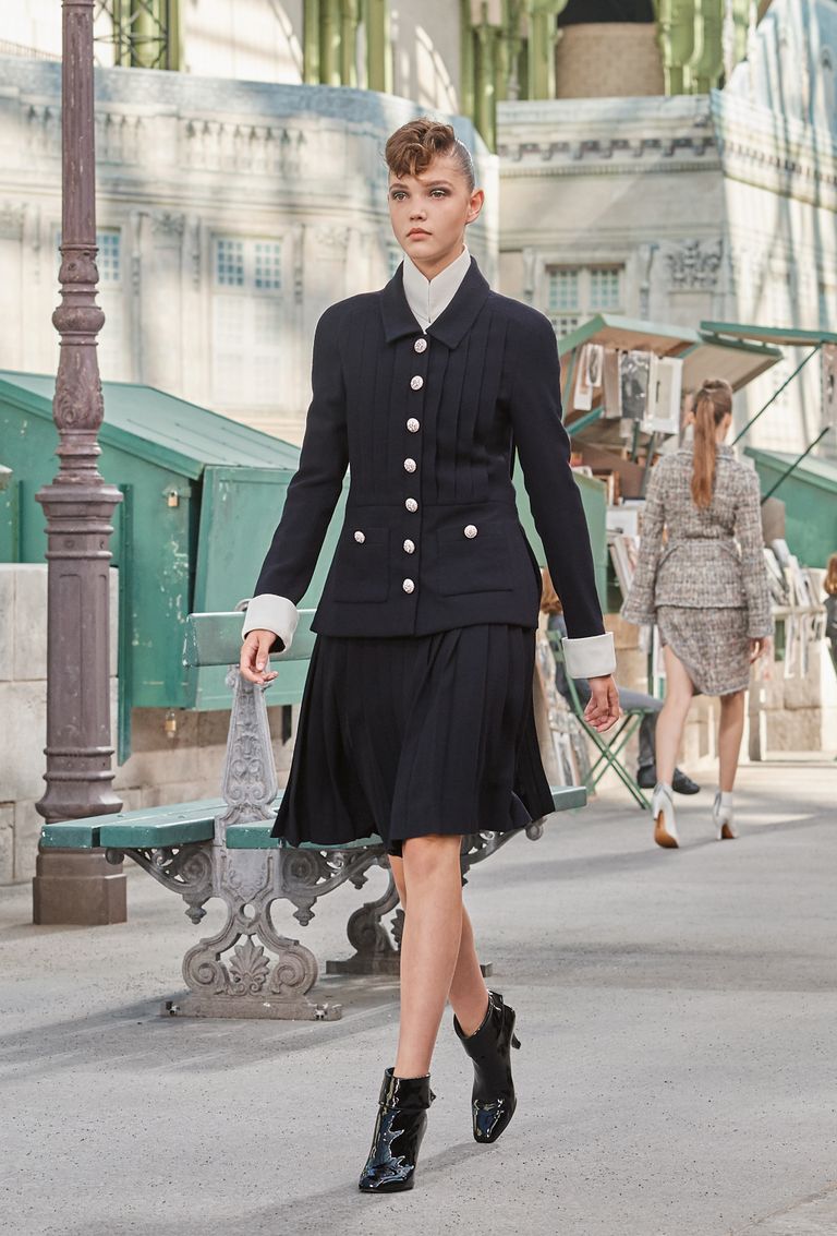 Inside Chanel's Fall 2018 Couture Runway Show | Who What Wear