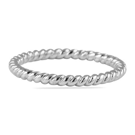 10 Wedding-Ring Styles That You'll See Everywhere | Who What Wear