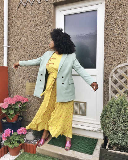 9 Yellow Outfits for Summer That'll Make You Happier | Who What Wear