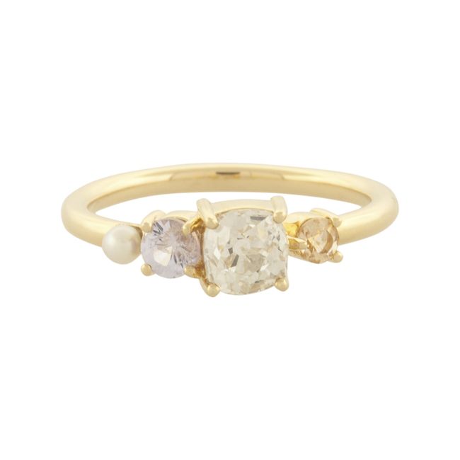 Emily Ratajkowski's Engagement Ring | Who What Wear