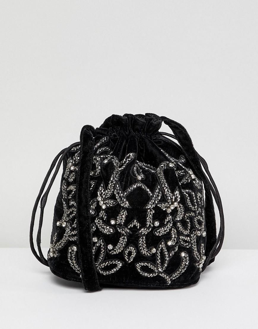 Drawstring Pouch Bags I Can't Wait to Wear | Who What Wear