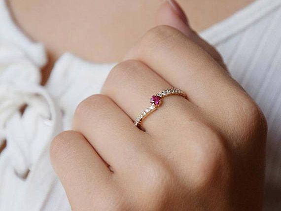 25 Ruby Engagement Rings for Stylish Brides | Who What Wear