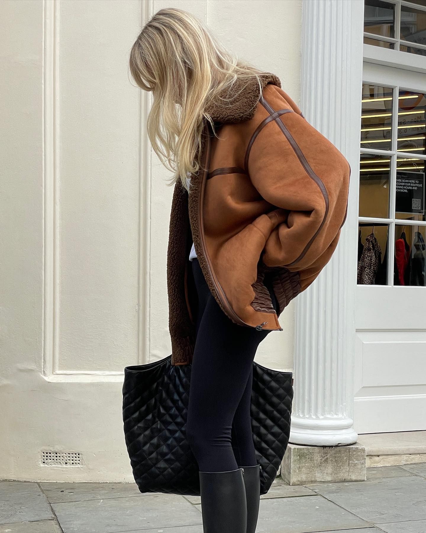 7 Cozy Fall Outfits You Can Wear With Leggings | Who What Wear