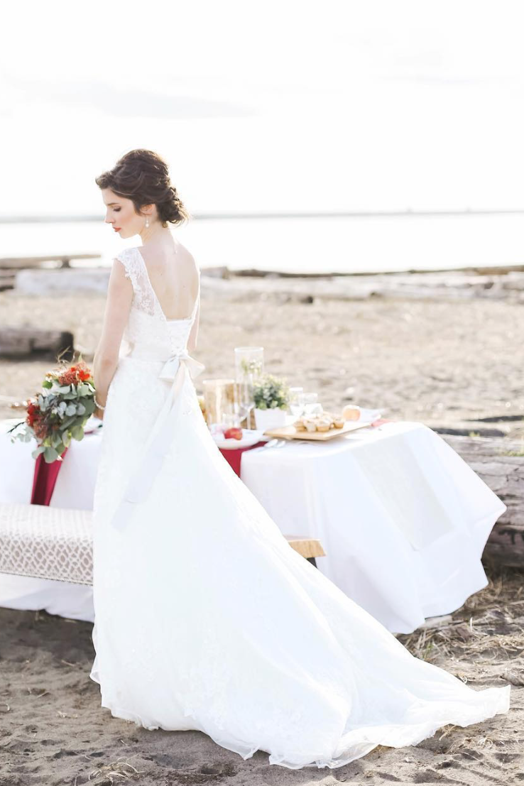 Tips and Tricks for Shopping for a Wedding Dress Train | Who What Wear