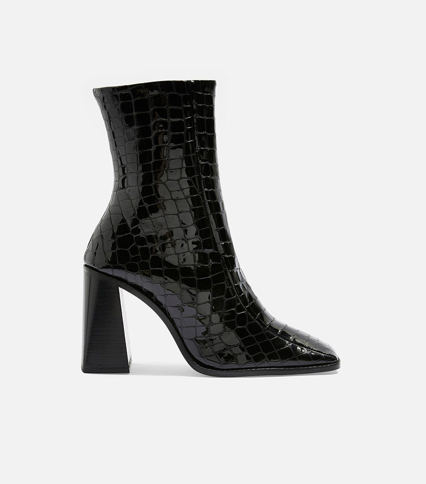 The Most Expensive-Looking Trend of Fall 2018 | Who What Wear