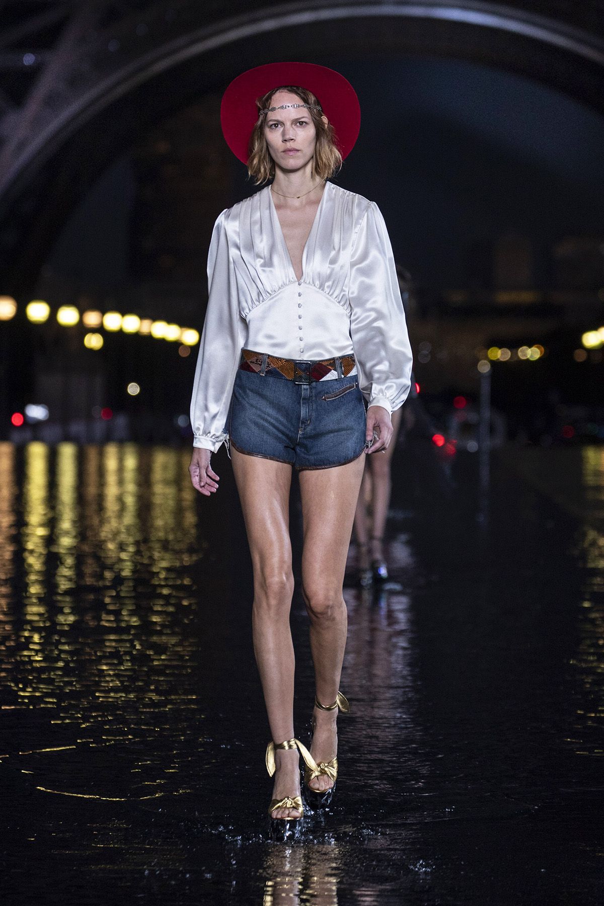 The Best Spring 2019 Runway Moments From Paris Fashion Week | Who What Wear