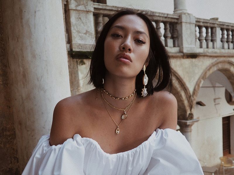 The Single-Earring Trend Makes Any Outfit More Forward | Who What Wear