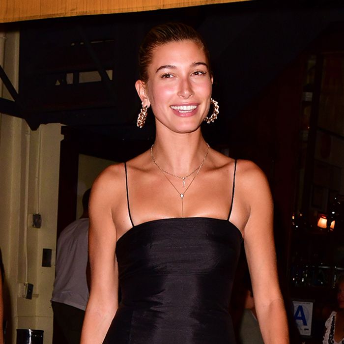 7 Affordable Hailey Baldwin Outfits She Wears Nonstop | Who What Wear
