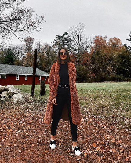 The Best Casual Outfits With Leggings to Wear This Fall | Who What Wear