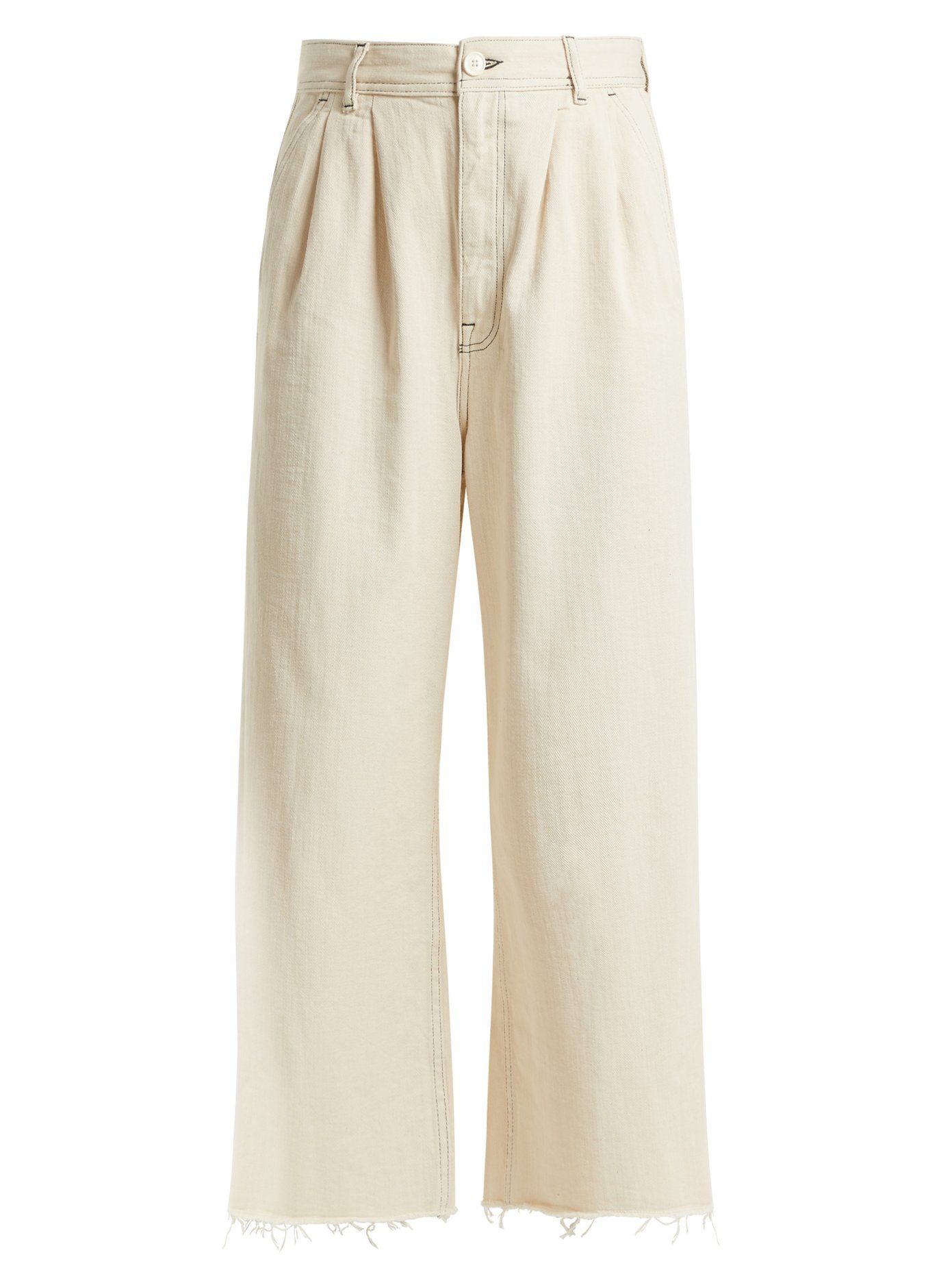 You're About to See Pleated Jeans Everywhere | Who What Wear