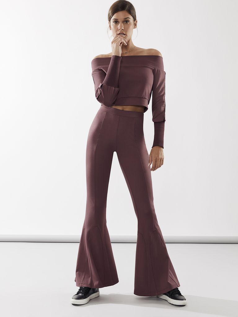 Flared Leggings Are a Controversial New Trend | Who What Wear