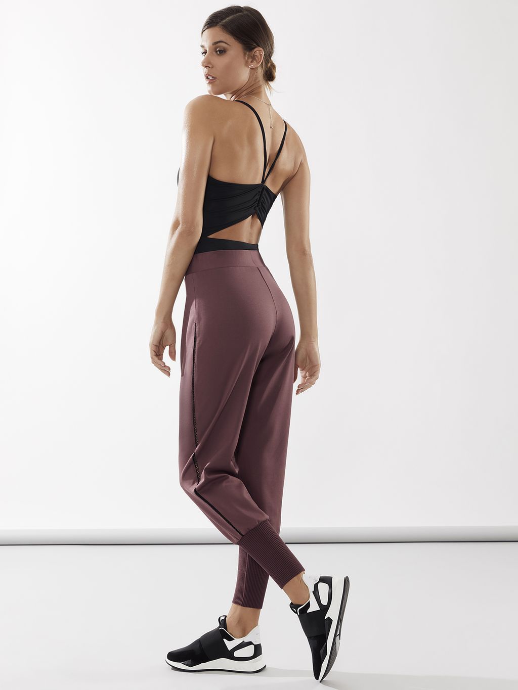 Flared Leggings Are a Controversial New Trend | Who What Wear