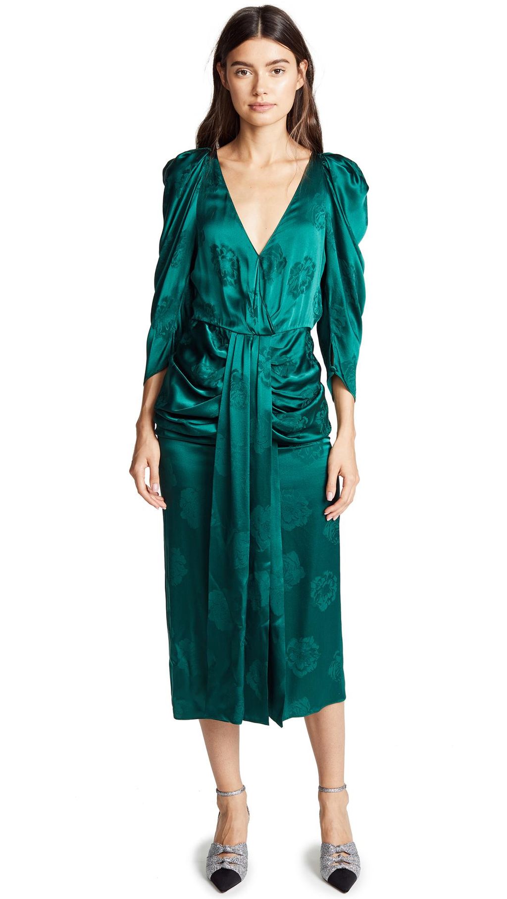 We Bet You Never Thought You'd See Shoulder Pads Again | Who What Wear