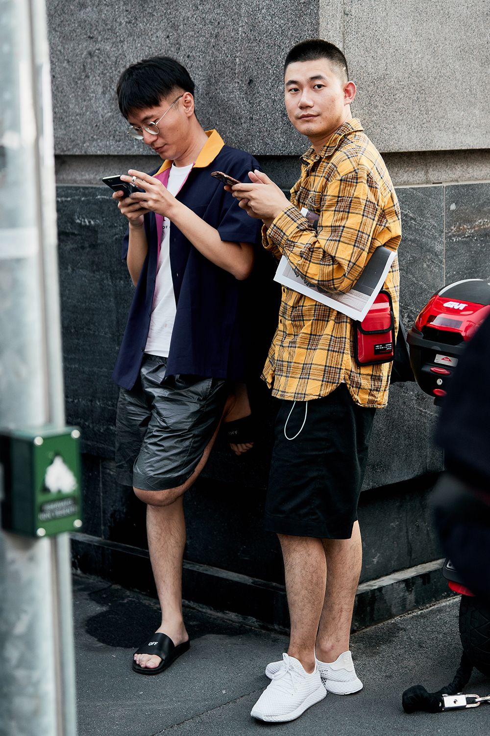 All the Ridiculously Well-Dressed Men at Fashion Week 2018 | Who What Wear