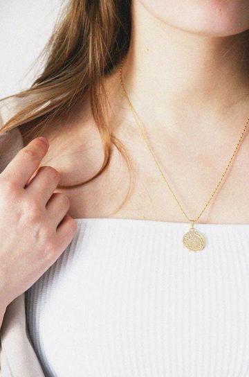 16 Coin Necklaces We're Coveting | Who What Wear