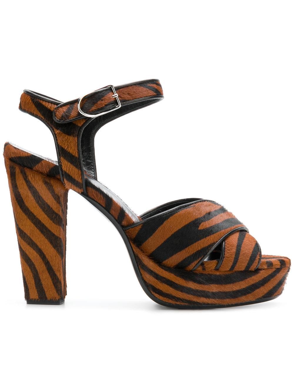 How to Wear Zebra Print Like a Style Pro | Who What Wear