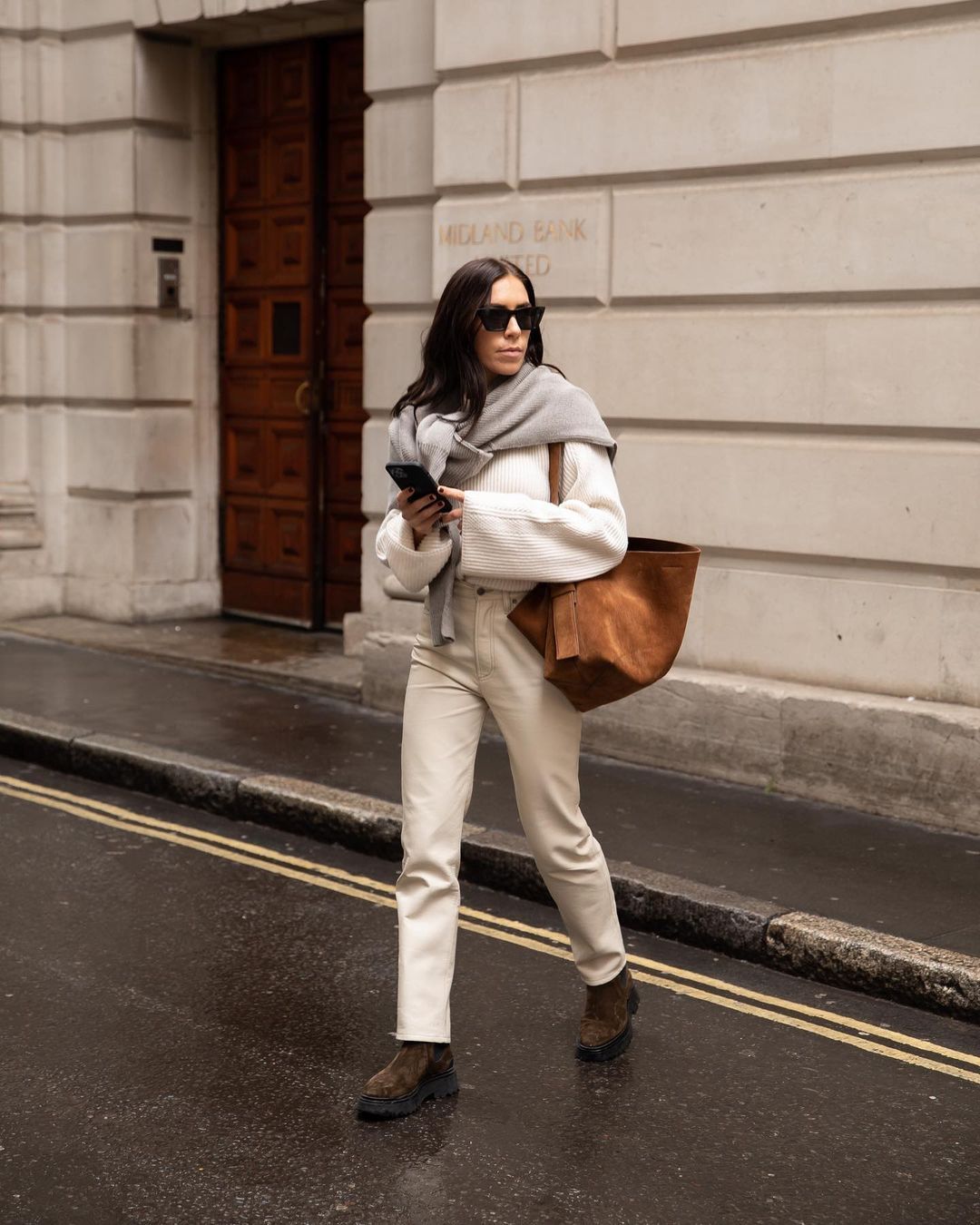 7 Jeans-and-Jumper Outfits You Can Wear This Winter | Who What Wear