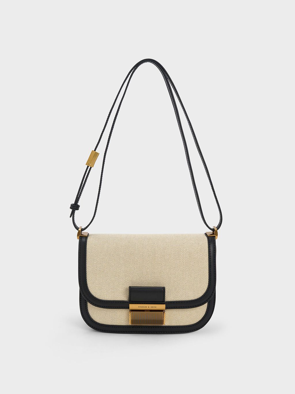 The Coolest Structured Classic Handbags Right Now | Who What Wear