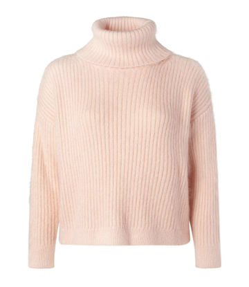 Every Fashion Lover Should Own These Cropped Sweaters | Who What Wear