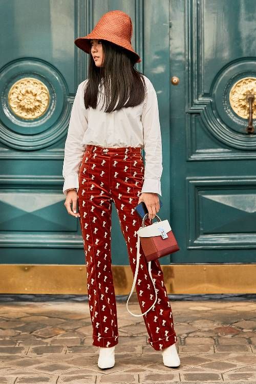 15 Chic Red Outfits for the Holiday Season | Who What Wear