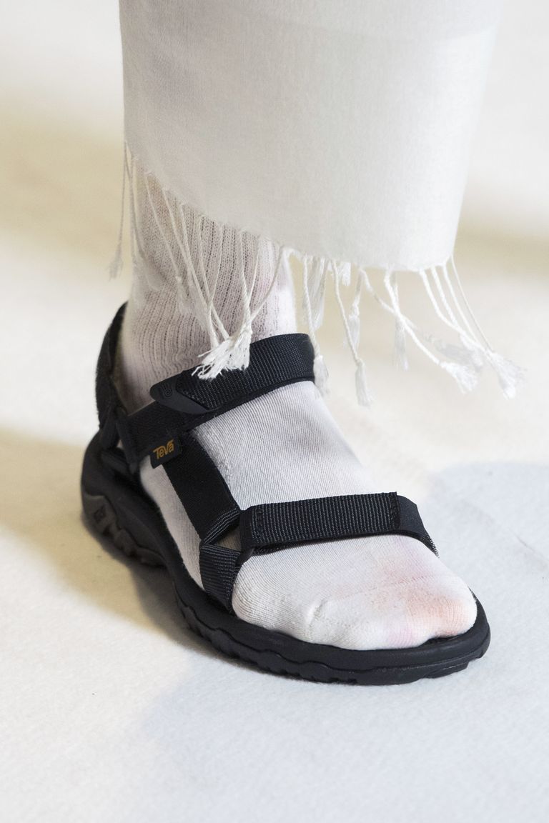 The 9 Biggest Spring Shoe Trends, Hands Down | Who What Wear