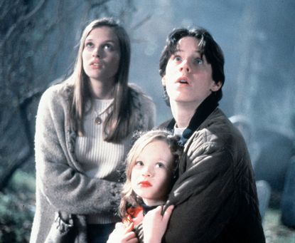 Fall Outfit Inspiration From Hocus Pocus | Who What Wear