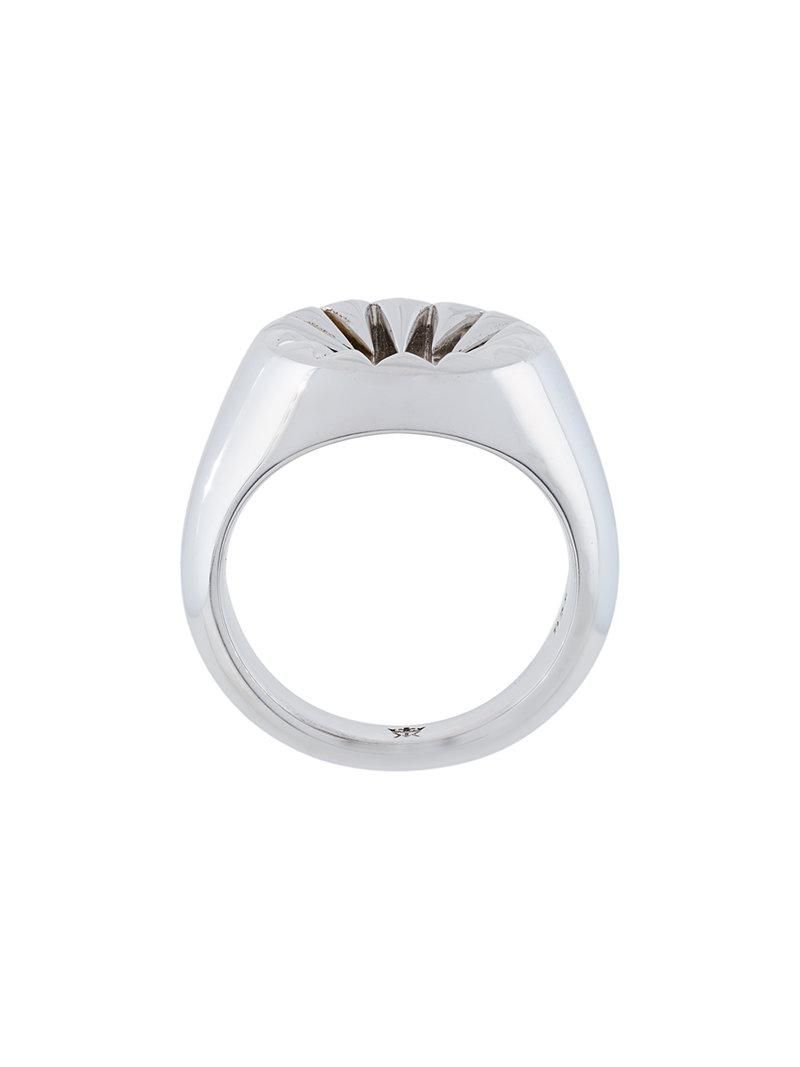 20 Classic Signet Rings You Won't Want to Take Off | Who What Wear