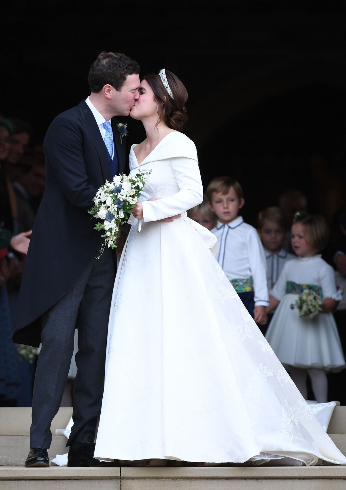 Princess Eugenie's Wedding Dress: See All the Details | Who What Wear