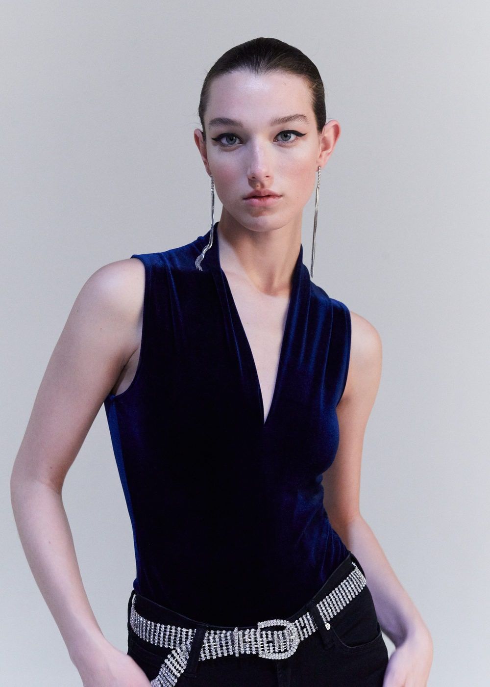 19 Velvet Holiday Tops to Wear With Jeans | Who What Wear