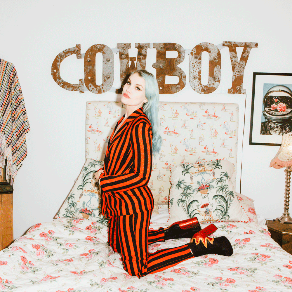 Inside Coco Fennell's Vintage-Style Wardrobe | Who What Wear