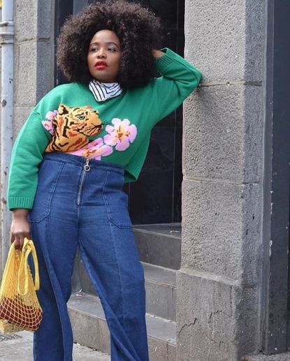 These 15 Green Sweater Outfits Will Brighten Up Your Winter | Who What Wear