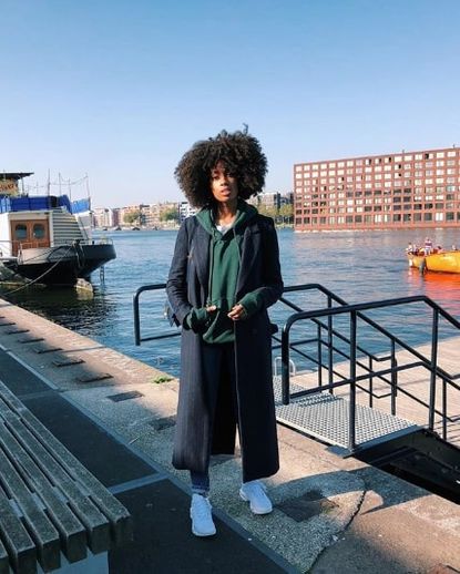 These 15 Green Sweater Outfits Will Brighten Up Your Winter | Who What Wear