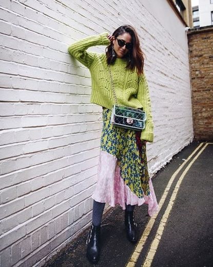 These 15 Green Sweater Outfits Will Brighten Up Your Winter | Who What Wear