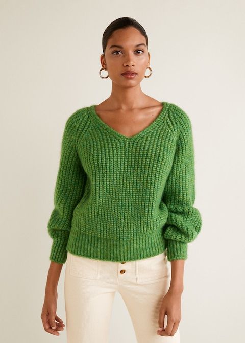 These 15 Green Sweater Outfits Will Brighten Up Your Winter | Who What Wear