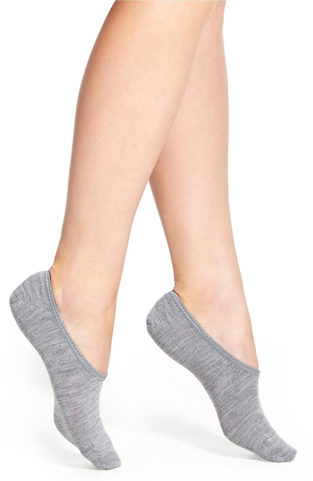 The 10 Best Socks to Wear With Sneakers | Who What Wear