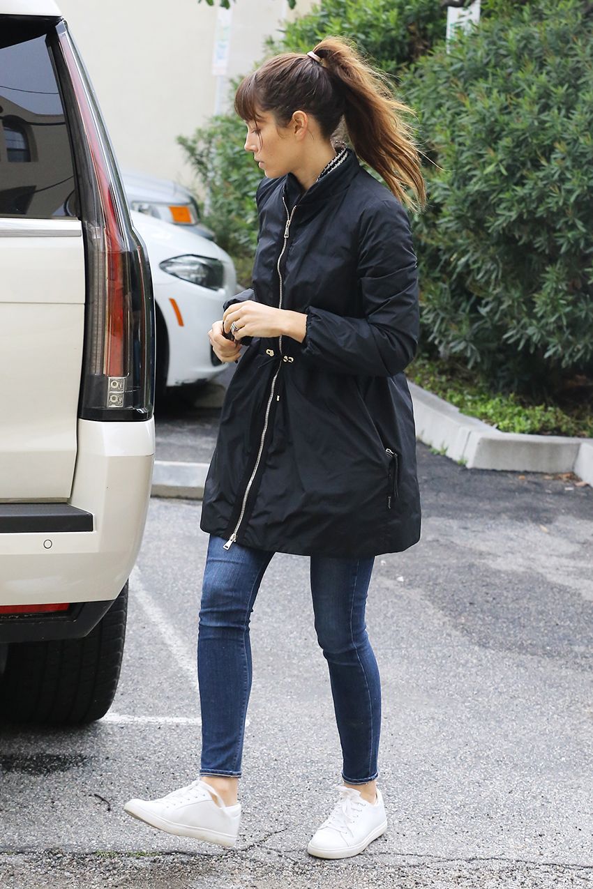 How Jessica Biel Wears Skinny Jeans and Ankle Boots | Who What Wear