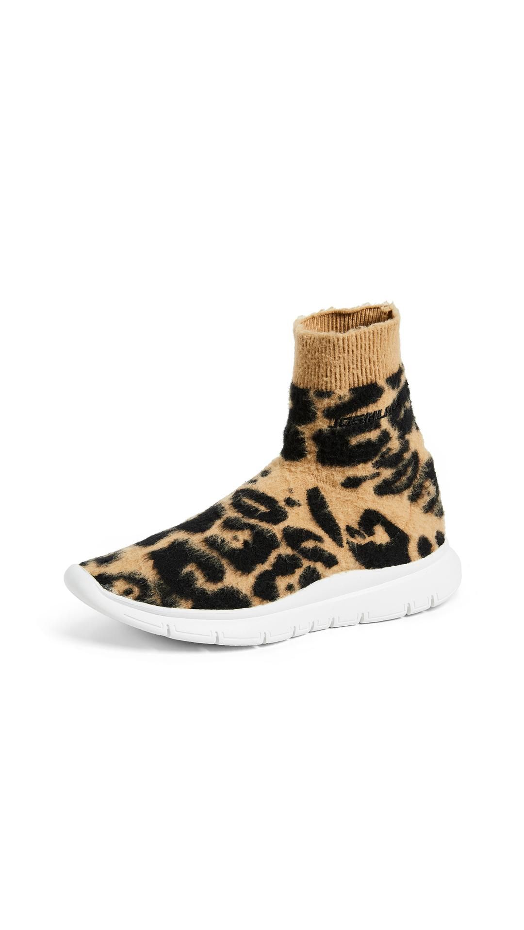 These 20 Leopard Slip-On Sneakers Are So Fierce | Who What Wear