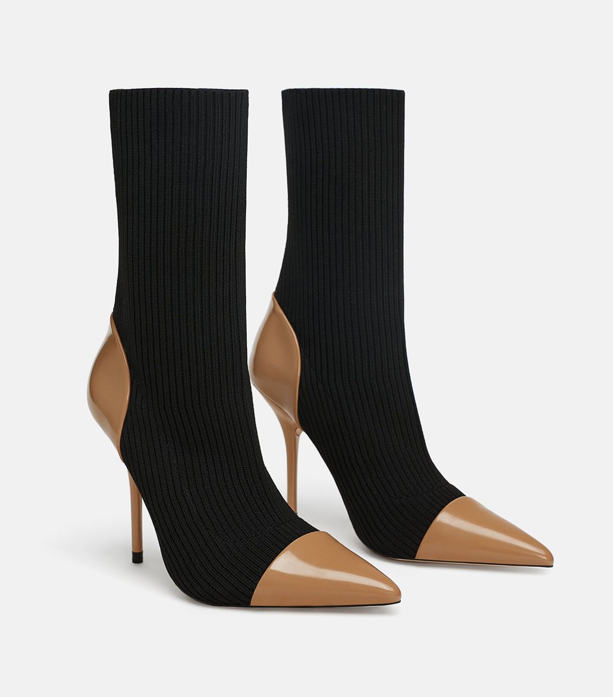 Shop the Dual-Textured Fall Boot Trend | Who What Wear