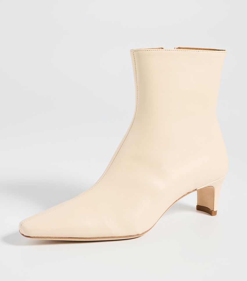 11 Stylish White-Boot Outfits to Wear Year-Round | Who What Wear