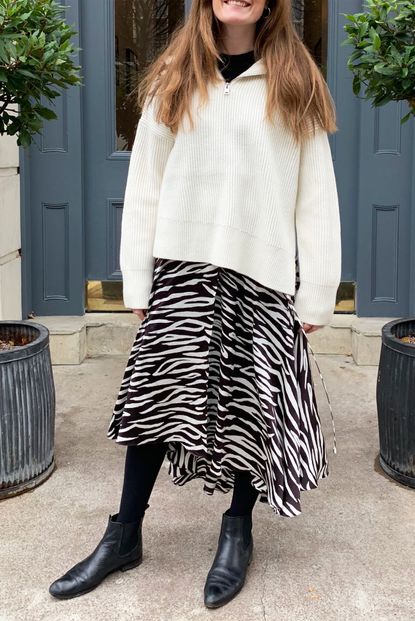 The Scrumper Scarf-and-Jumper Trend Looks So Expensive | Who What Wear