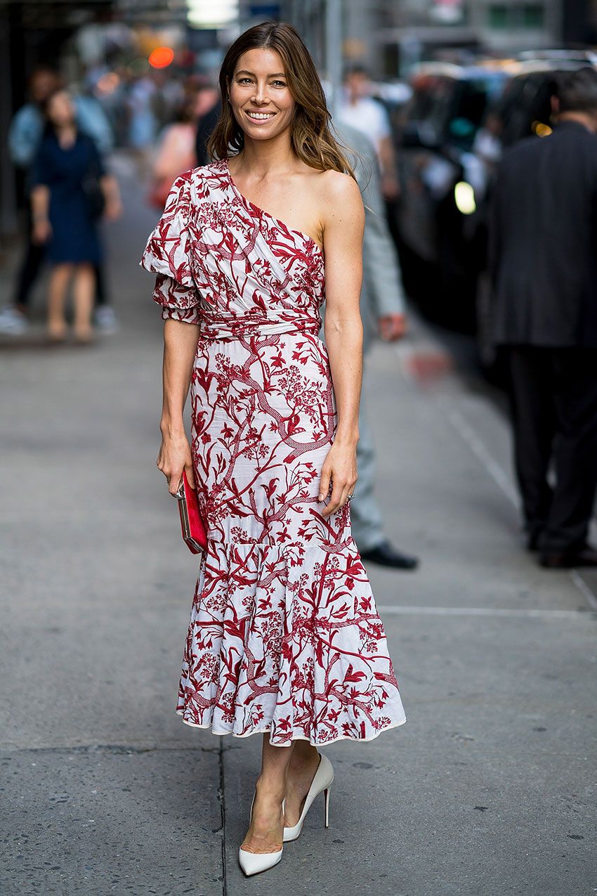 Jessica Biel Wears the 5 Shoe Styles Everyone Needs | Who What Wear