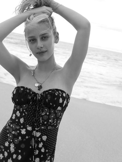 Shop Réalisation's New Holiday Collection | Who What Wear