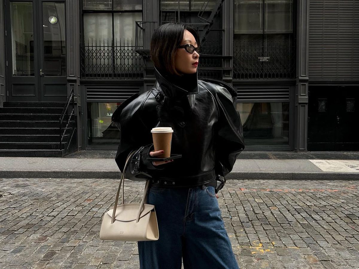 The 8 Best Handbag Colors That Go With Everything | Who What Wear