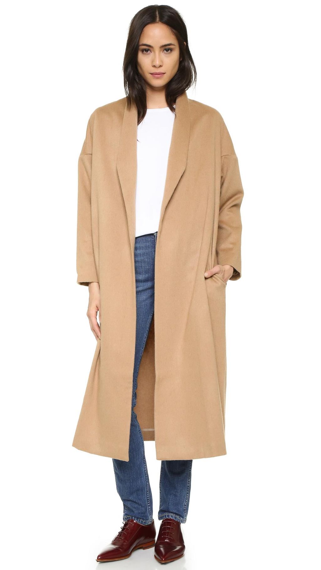 7 Chic Camel Coat Outfits From Celebrities | Who What Wear